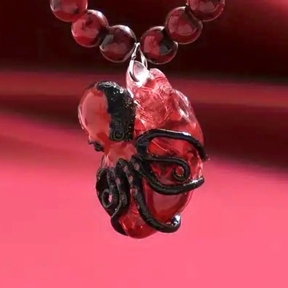 Accessories | Octopus Wrapped Heart Squid Anatomy Cardiac Grasp Clutch ...